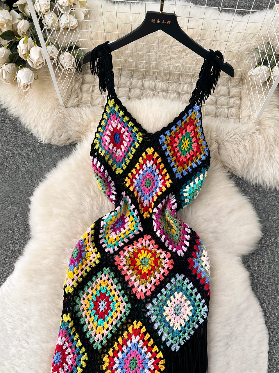 Robe bohème au crochet asymétrique • Robe chic